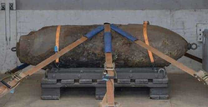 Thousands evacuated in Frankfurt as WWII bomb is defused