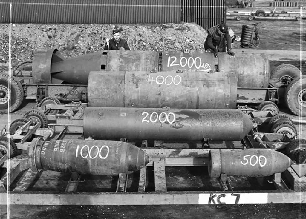 Unexploded WWII Bomb Found In Paris Causes Eurostar Delays